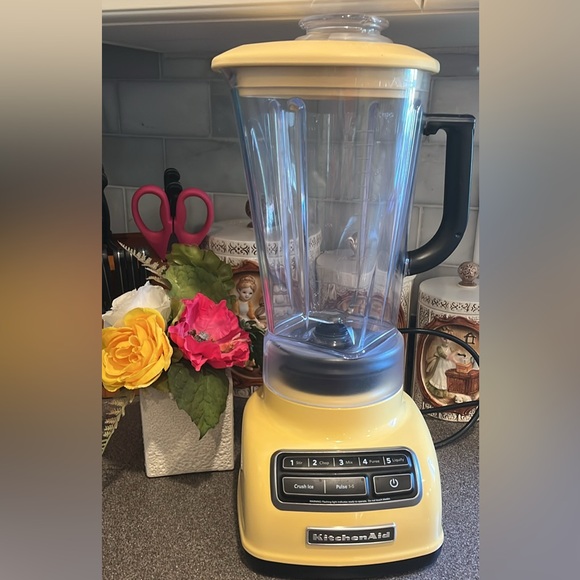 KitchenAid | Kitchen | Kitchenaid Diamond Majestic Yellow Blender ...